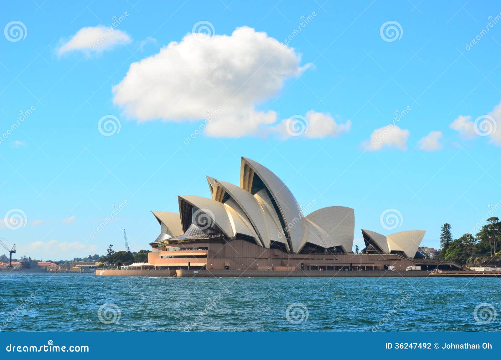 Sydney Opera House 4 editorial photography. Image of landmark - 36247492