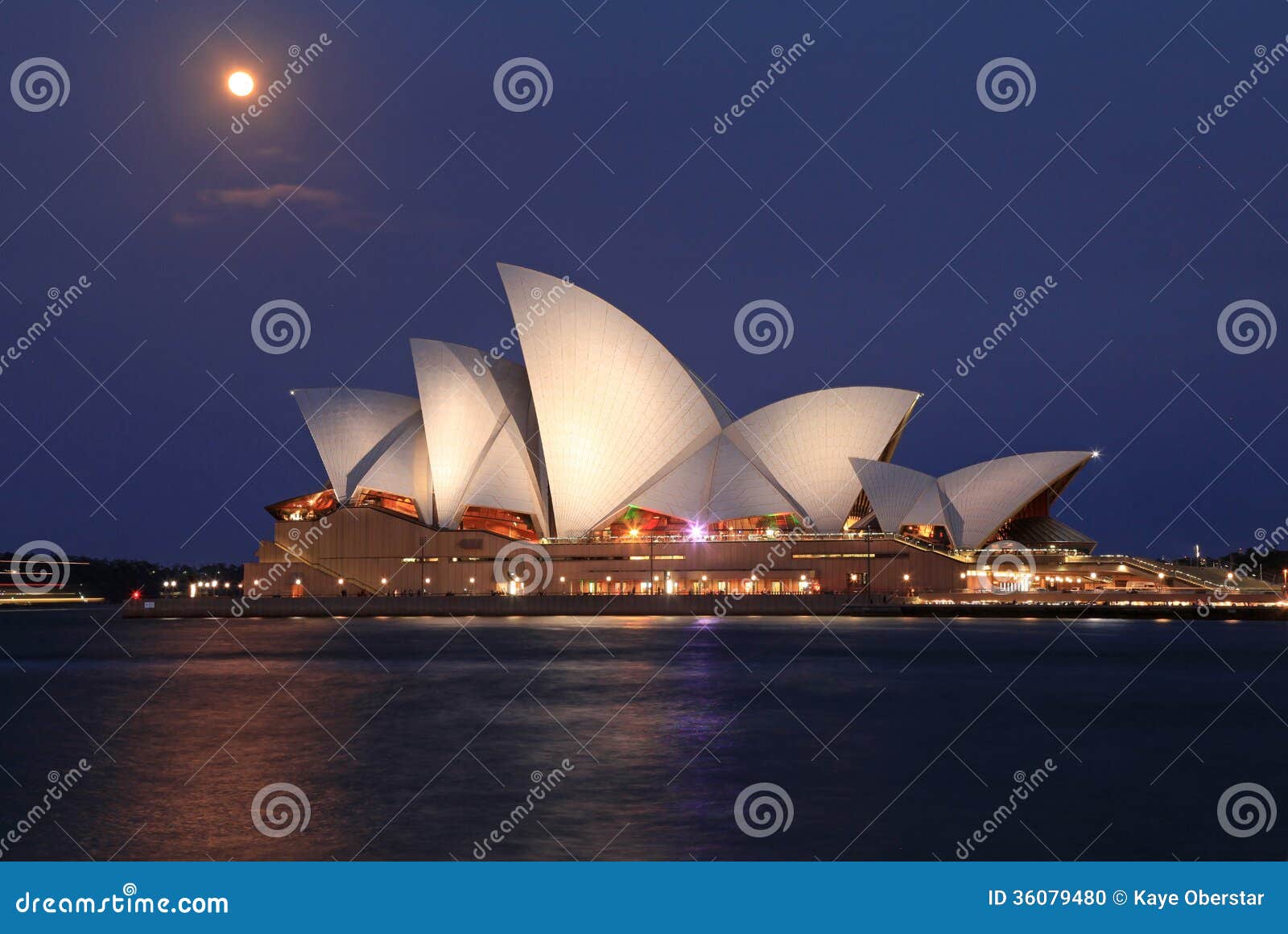 Sydney Opera House editorial image. Image of moon, australia - 36079480