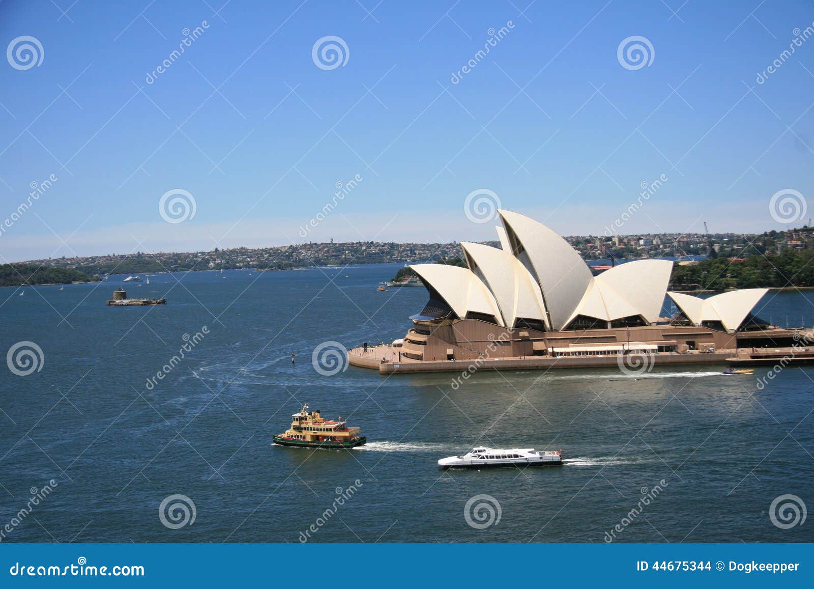Sydney Opera House with Background City Editorial Stock Image - Image ...