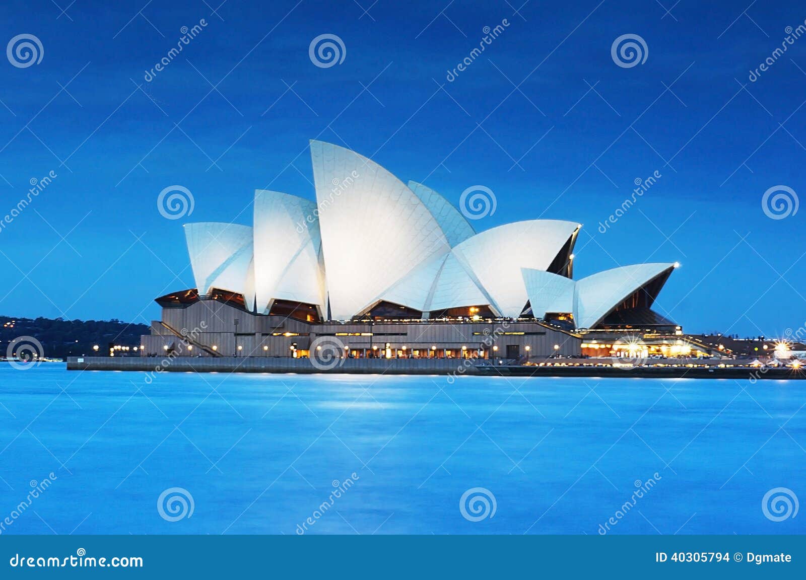 Sydney Opera House at Night Editorial Stock Image - Image of arts ...