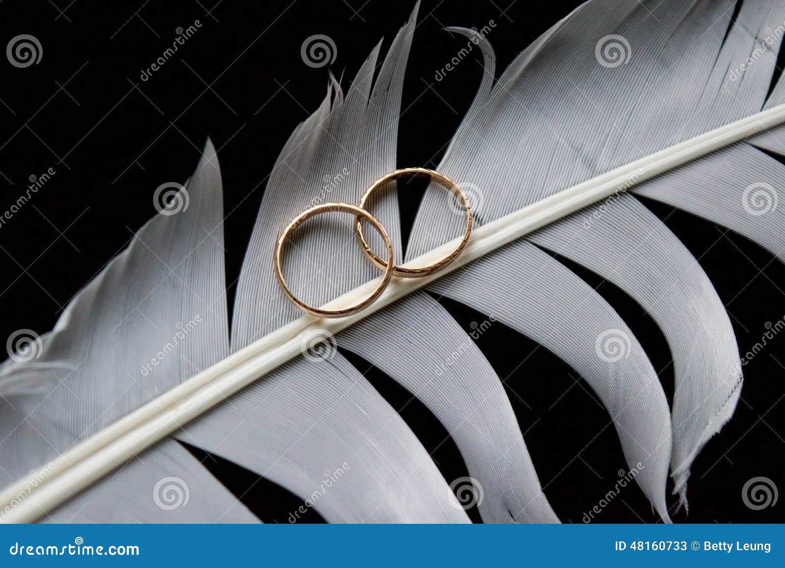 Symbol for Commitment between Two Loved Ones Stock Image - Image of ...