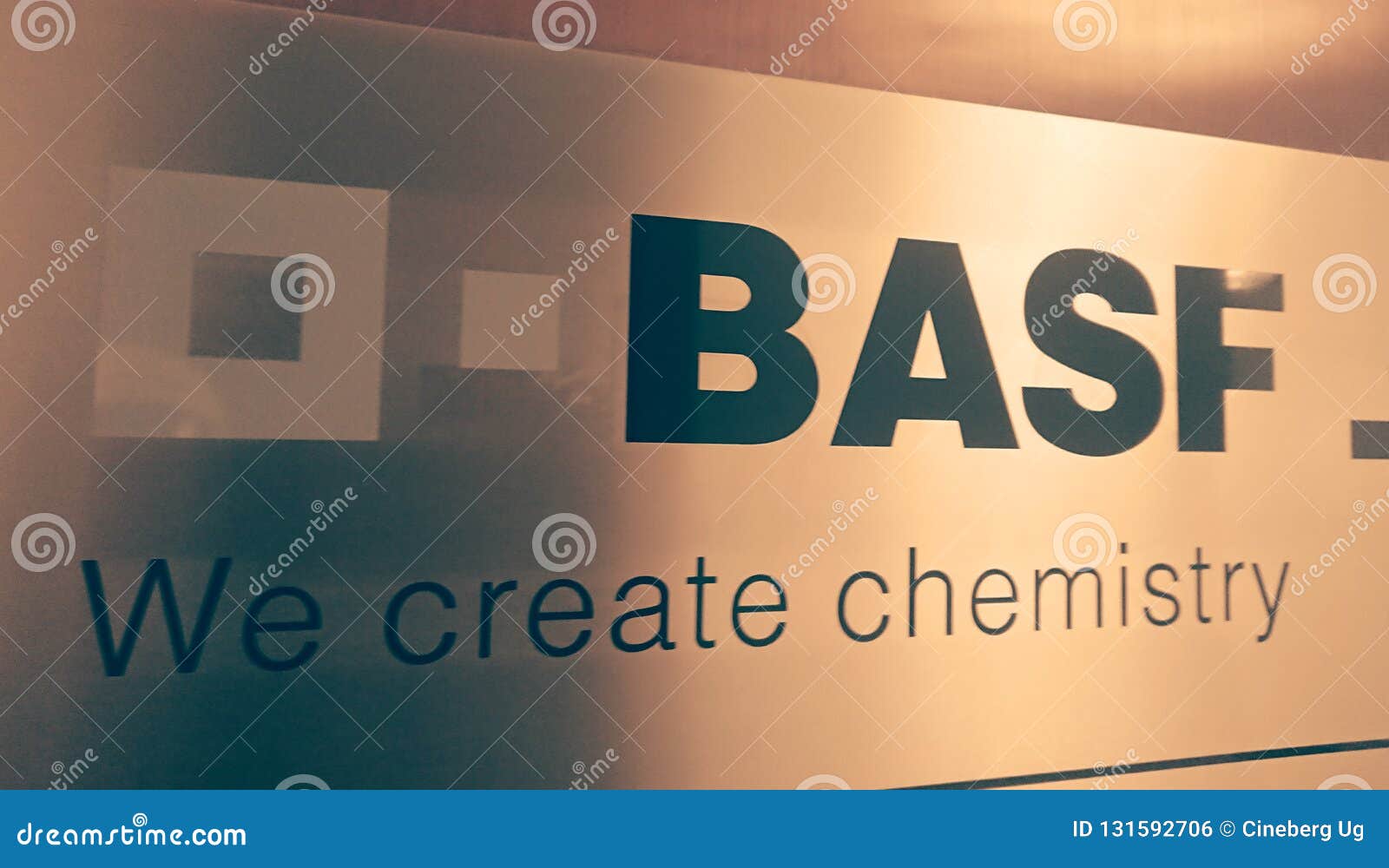 Symbol Der Deutschen Chemischen Firma BASF Redaktionelles Foto ...