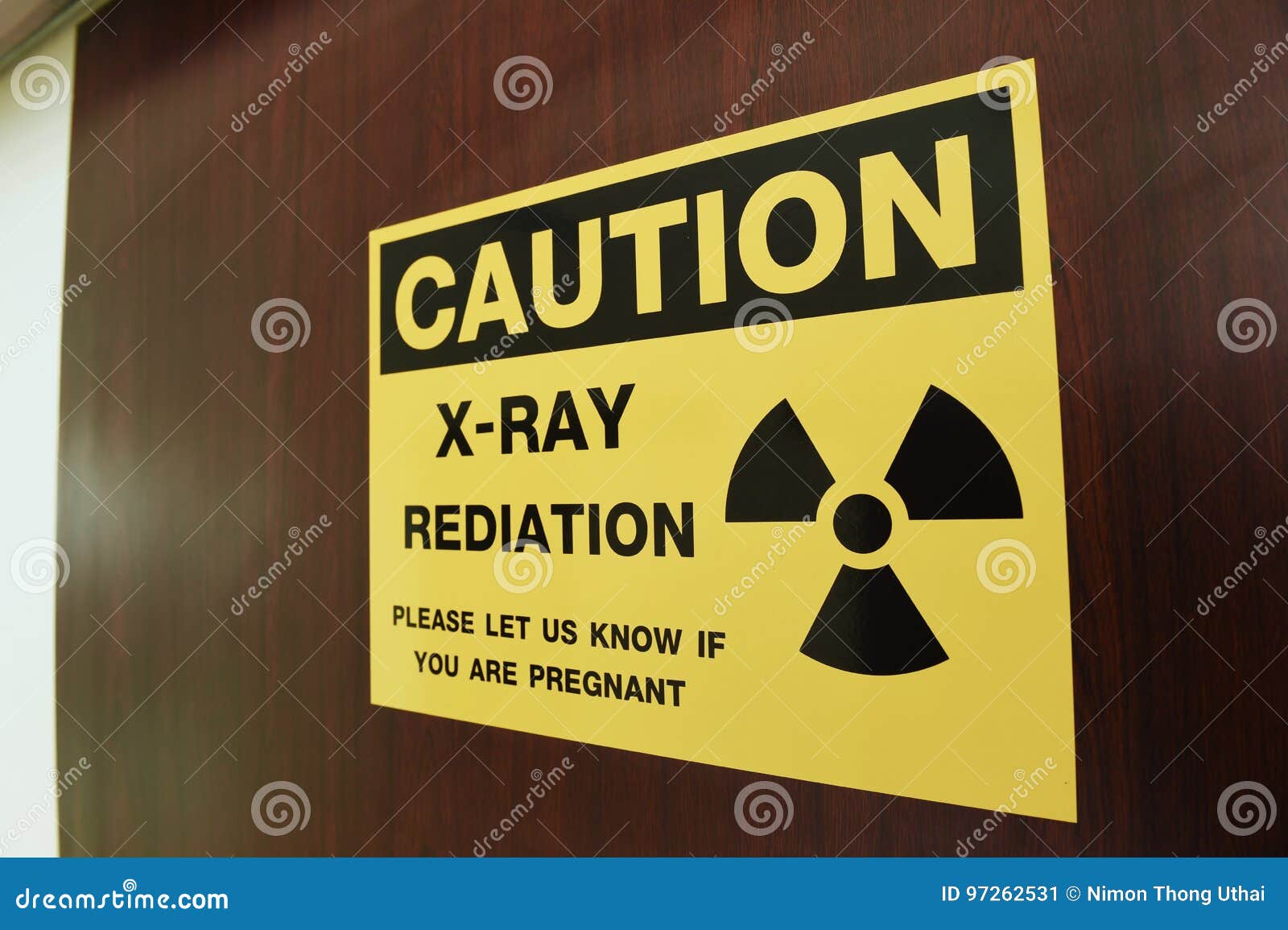 Symbole De La Radioactivité Image stock - Image du alerte, fond: 97262531