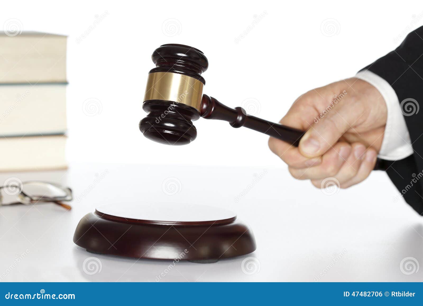 Symbolisches Gericht Mit Hammer Stockfoto - Bild von kriminell, betrieb ...