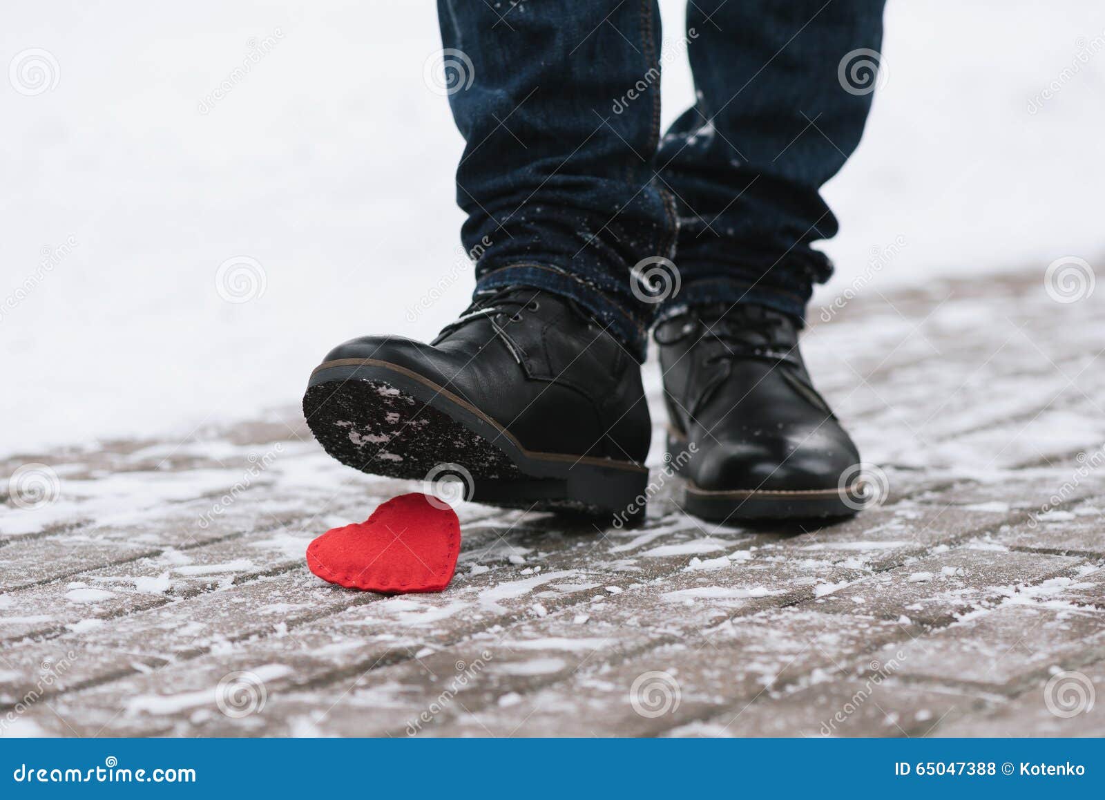 Symbool van scheiding stock foto. Image of valentijnen - 65047388