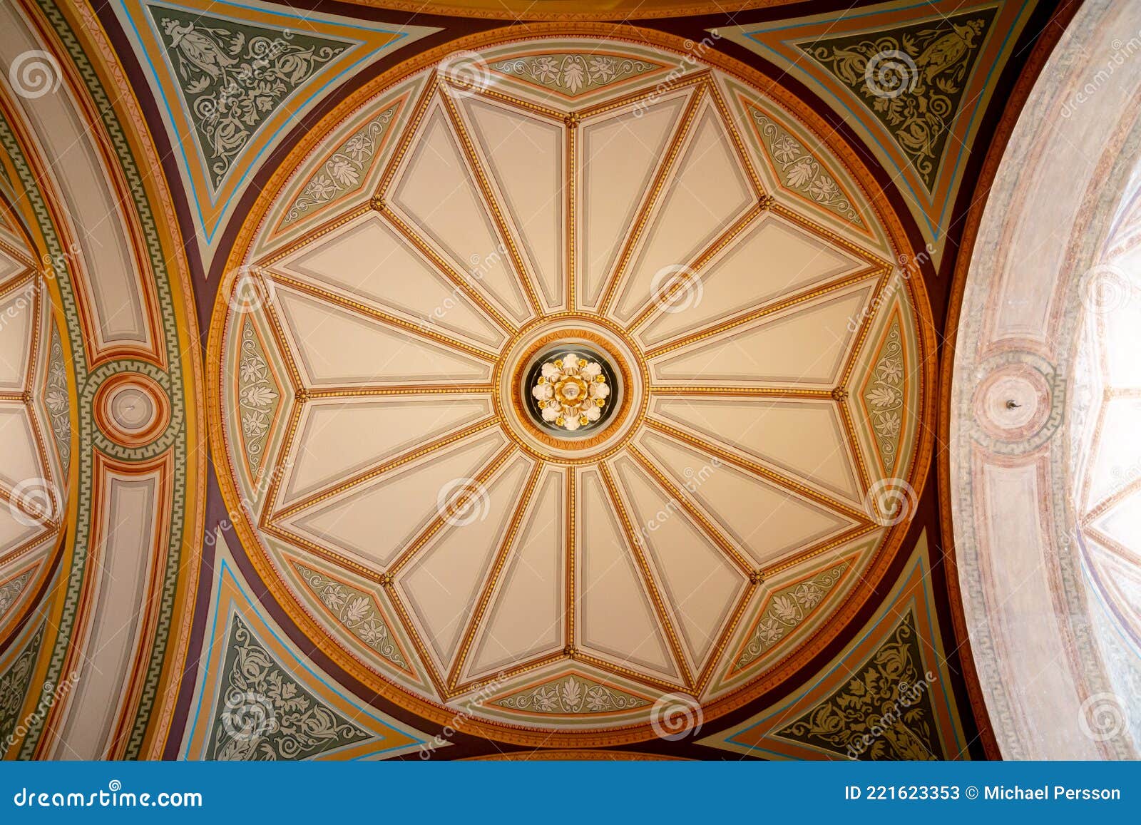 Symmetrical Ceiling In Church Cathedral Dominican Convert Abbey Batalha ...