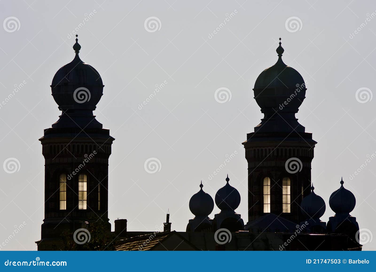 Synagog immagine stock. Immagine di torretta, tempiale - 21747503