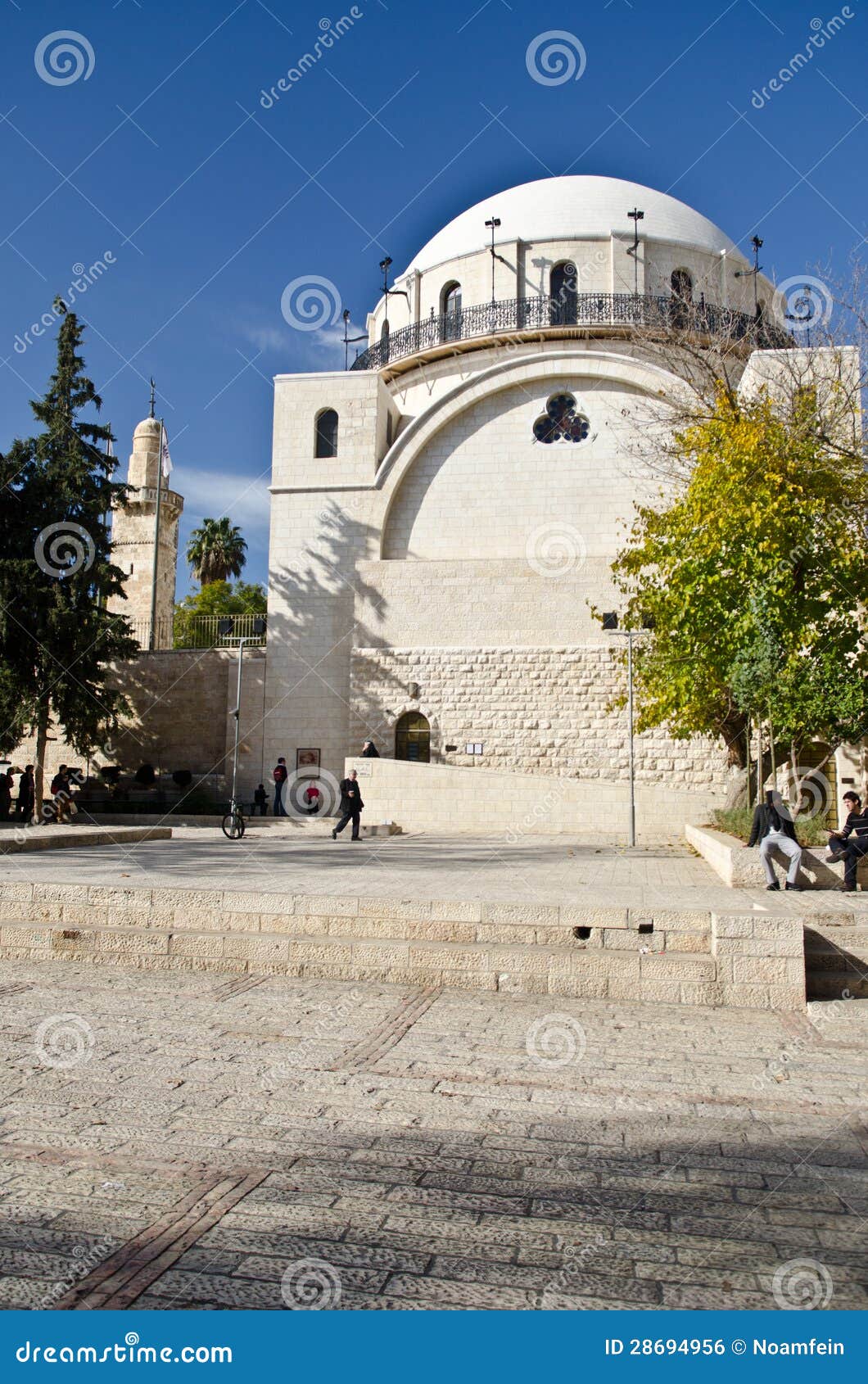 Synagogue in Old City of Jerusalem Editorial Photo - Image of light ...