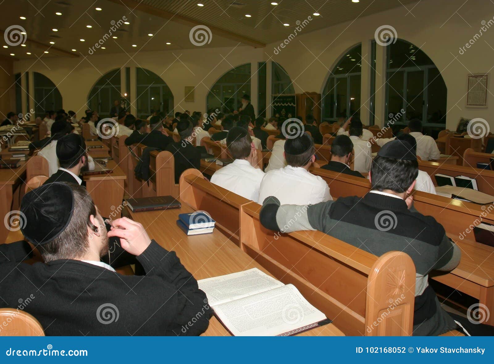 Synagogue editorial photography. Image of torah, rabbi - 102168052