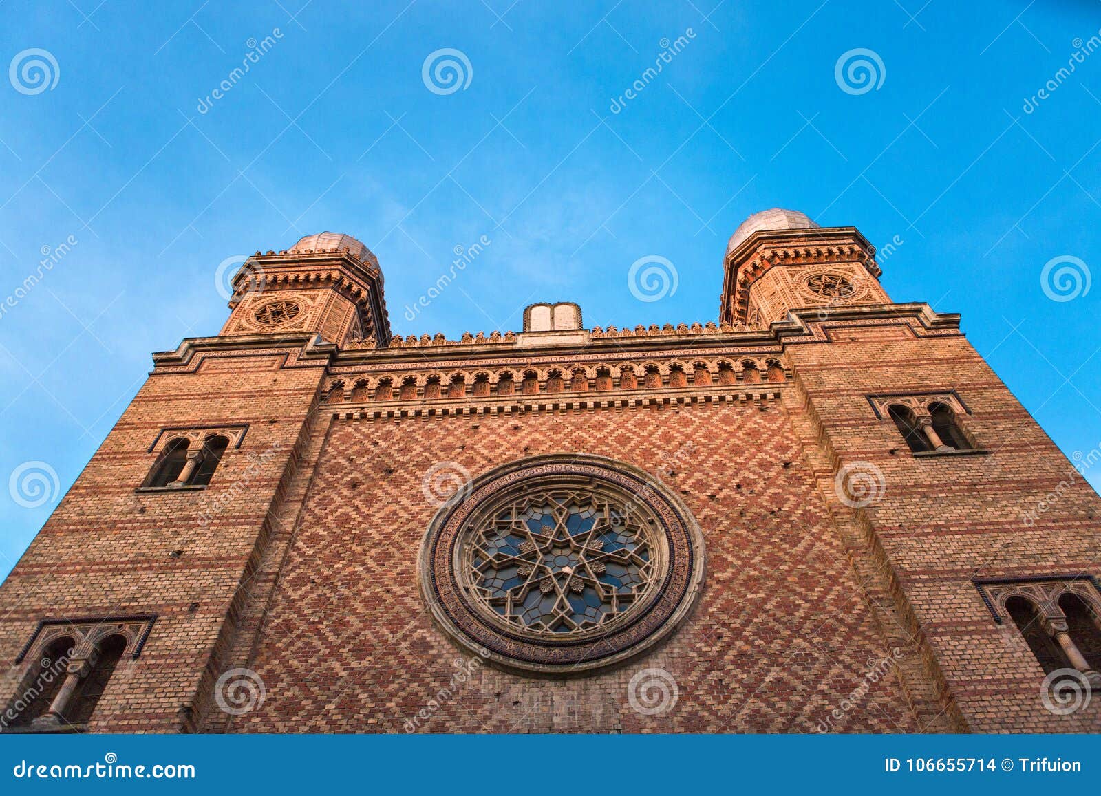Synagogue from Timisoara Romania Stock Photo - Image of trees, park ...