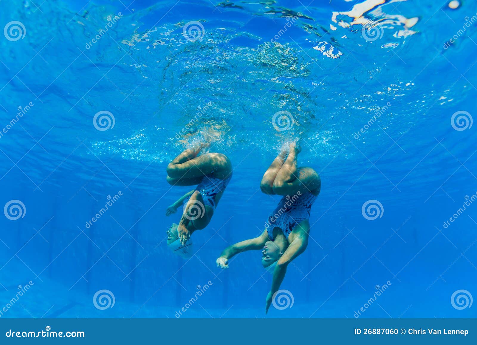 Synchronized Girls Underwater Dance Editorial Image - Image of swimming ...