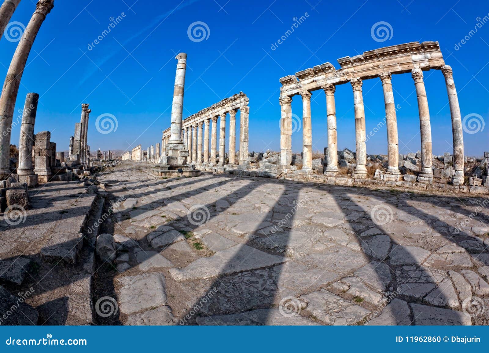 Syria - Apamea stock photo. Image of landmark, colonnade - 11962860