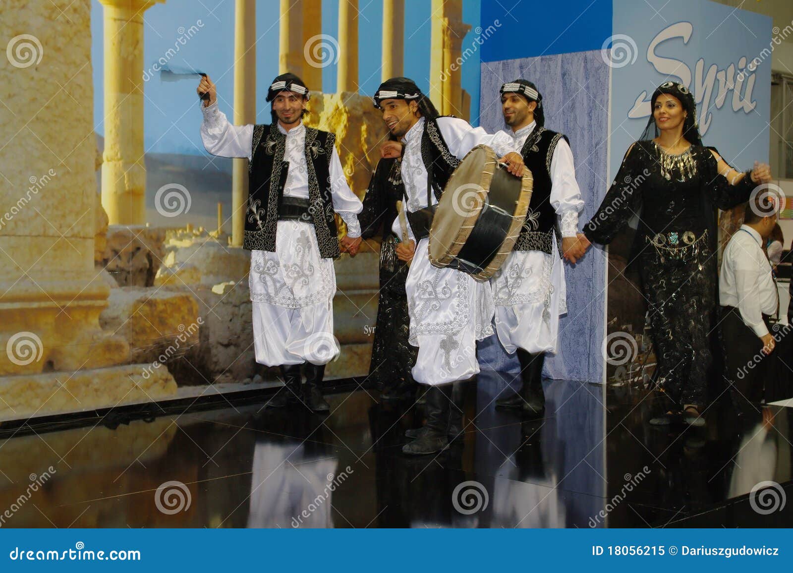 Syrian Folk Dancers at TT Warsaw Editorial Image - Image of exposition ...