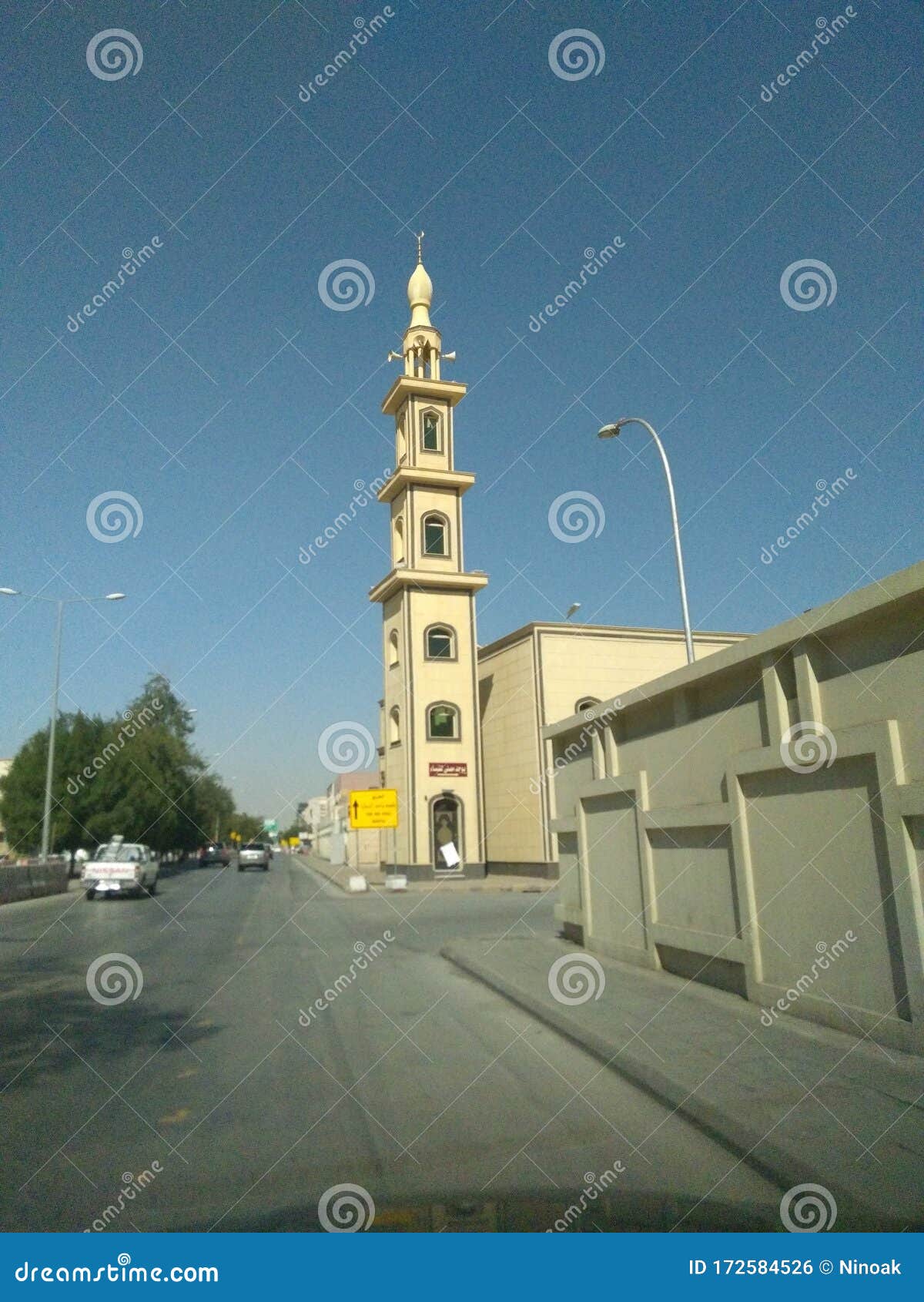 Syrian Style of Square Minaret with Decorated Windows in Riyadh ...