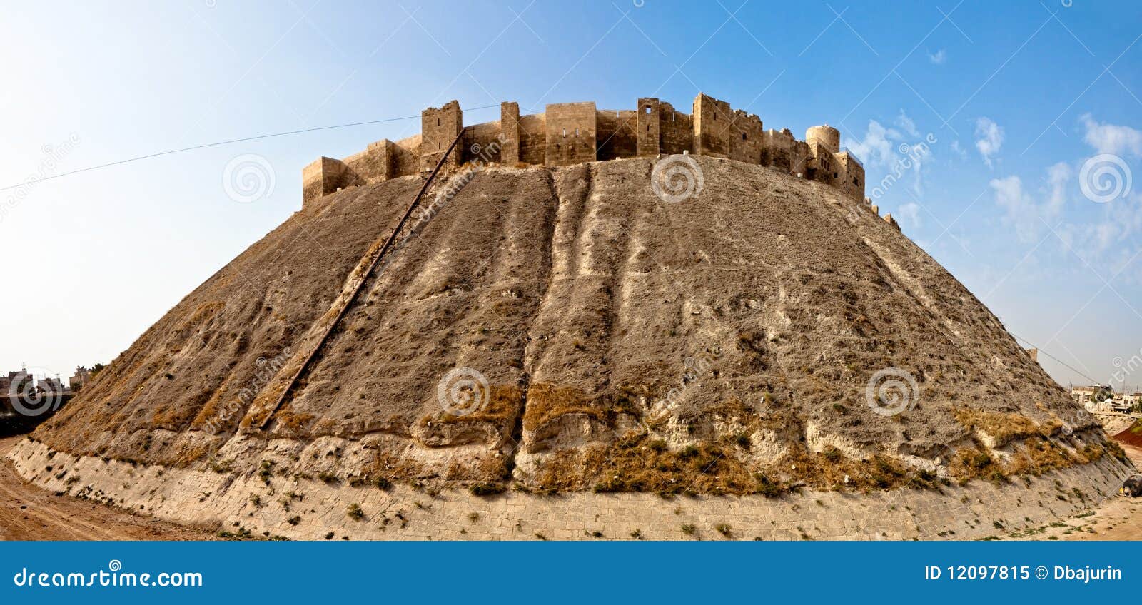 Syrien - Aleppo stockbild. Bild von hügel, zitadelle - 12097815