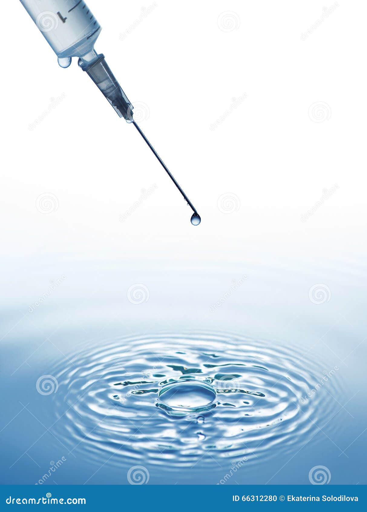 The Syringe on the Blue Water Background with Drop and Splash Stock ...