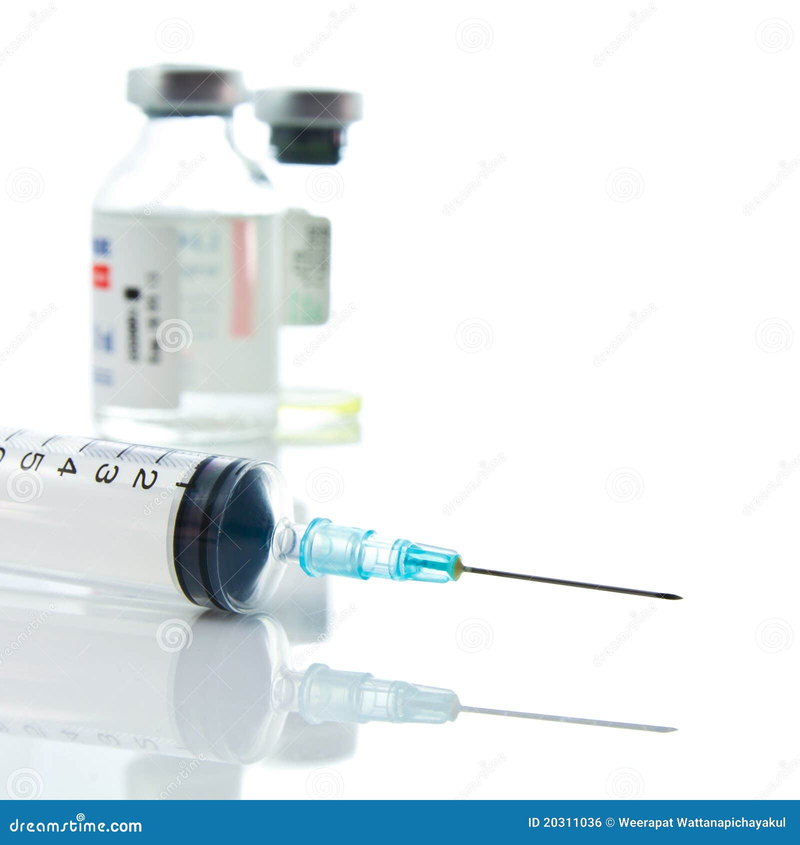 Syringe and drug stock photo. Image of closeup, therapy - 20311036