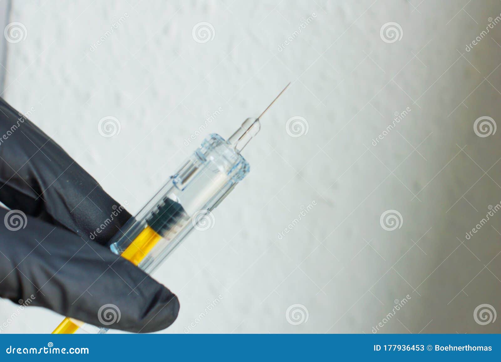 Syringe Ready for Injection. Stock Image - Image of blur, hand: 177936453