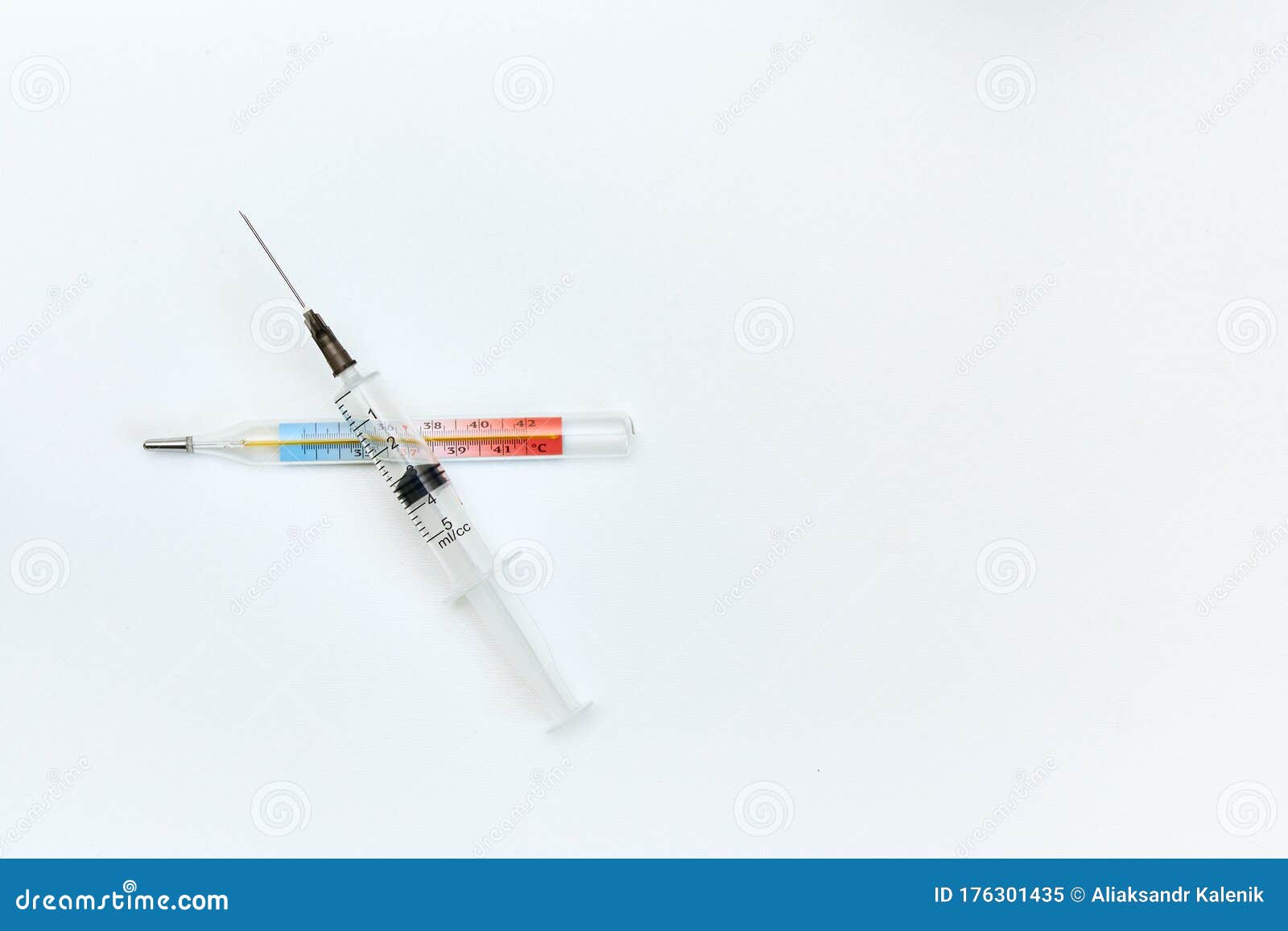 Syringes Lies On A Thermometer Stock Image Image Of Clean Dose