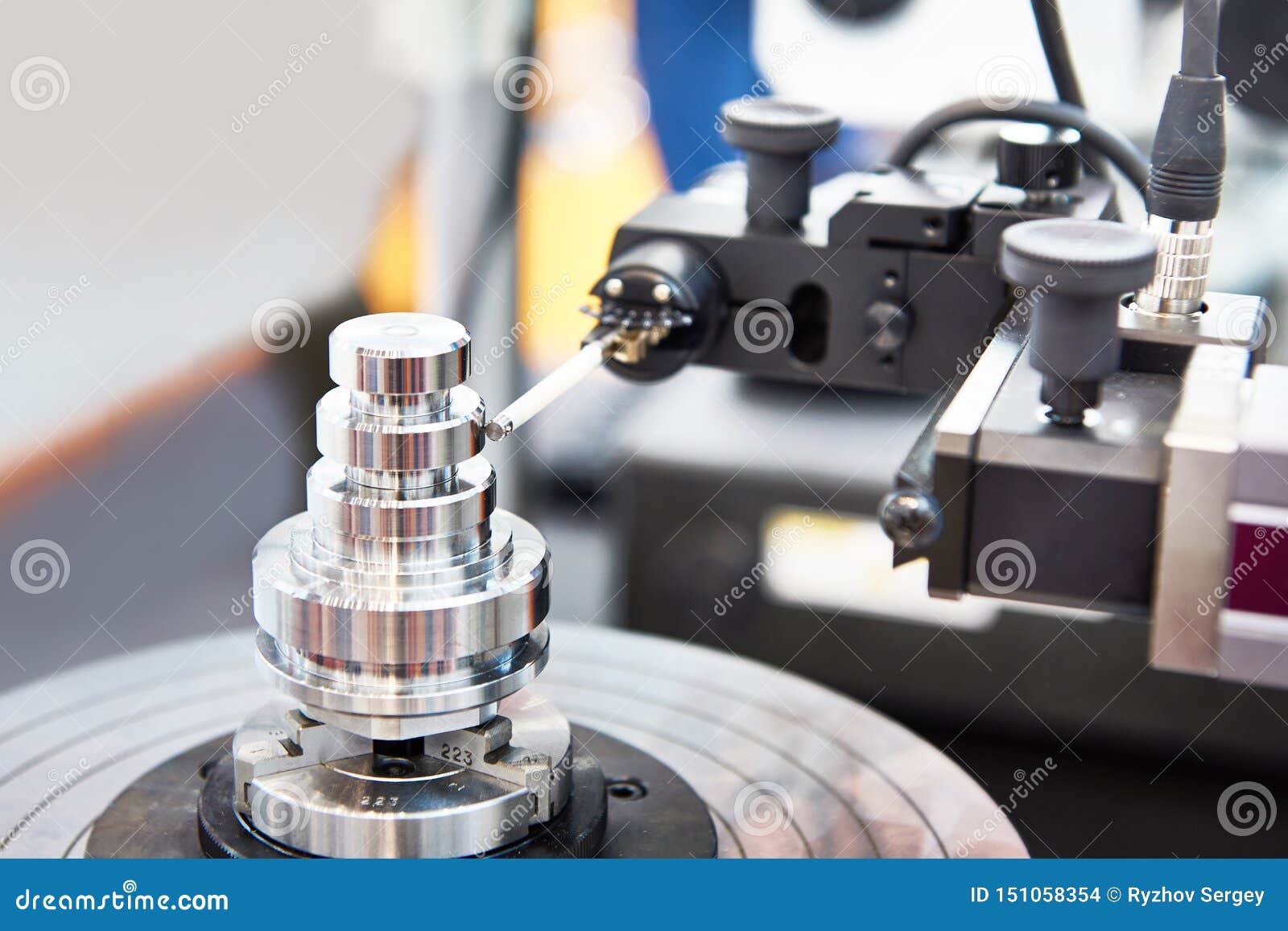 System of Measurement of Roundness Stock Photo - Image of accuracy ...