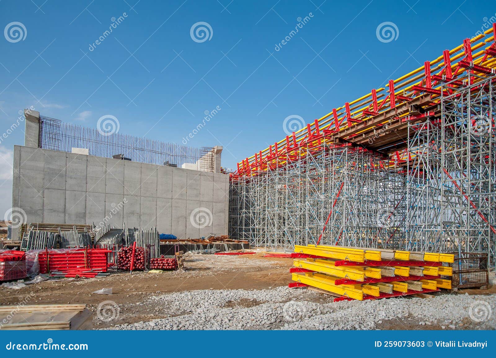 The System of Supporting Scaffolding and Beams Stock Image - Image of ...