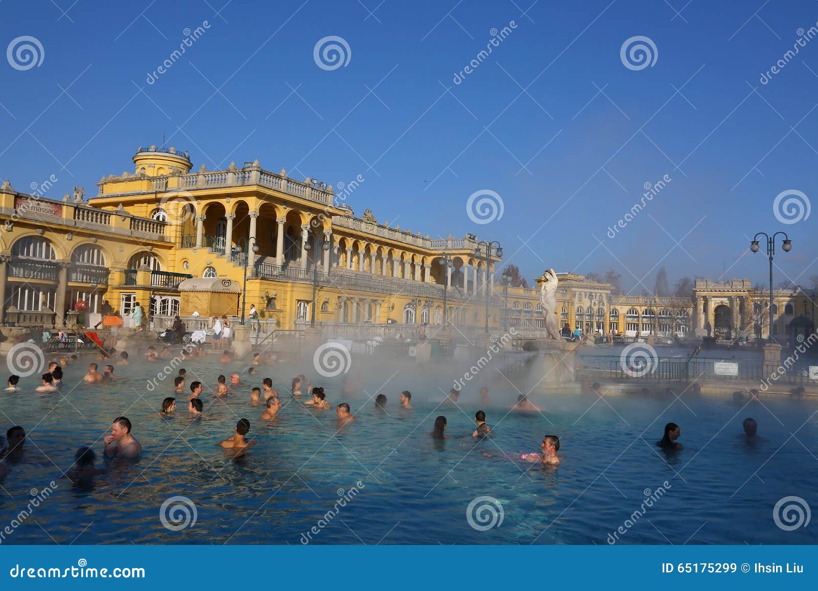 Szechenyi-Bad in Budapest, Ungarn, am 7. Januar 2016 Redaktionelles ...