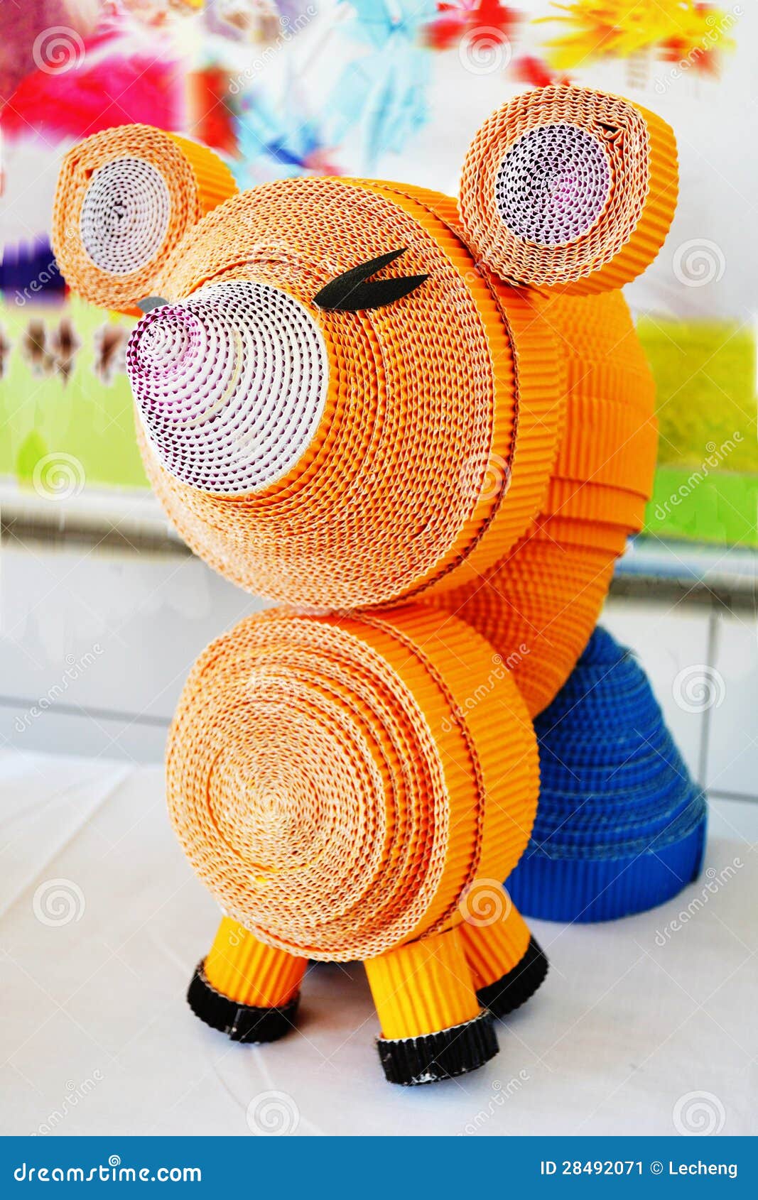 Sztuka origami obraz stock. Obraz złożonej z falcowanie - 28492071