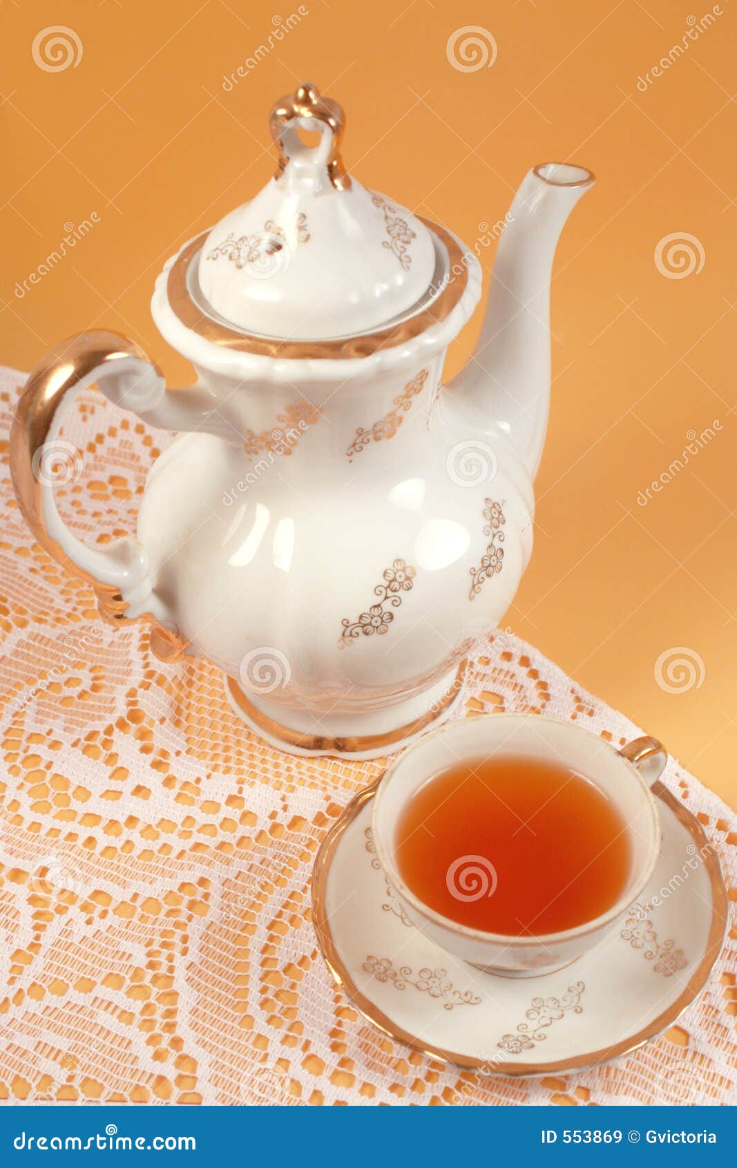 Tea imagen de archivo. Imagen de bebidas, teacups, elegante - 553869