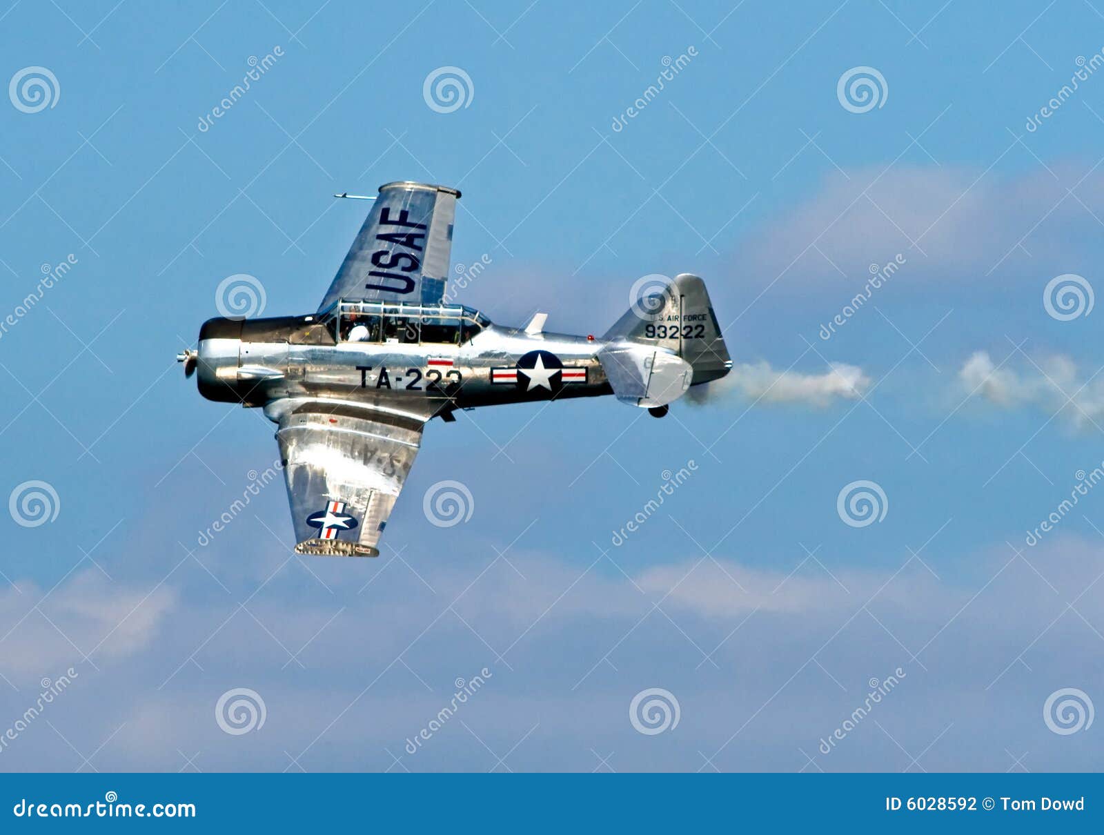 T 6 War Bird Stunt Plane at Seafair Editorial Photography - Image of ...