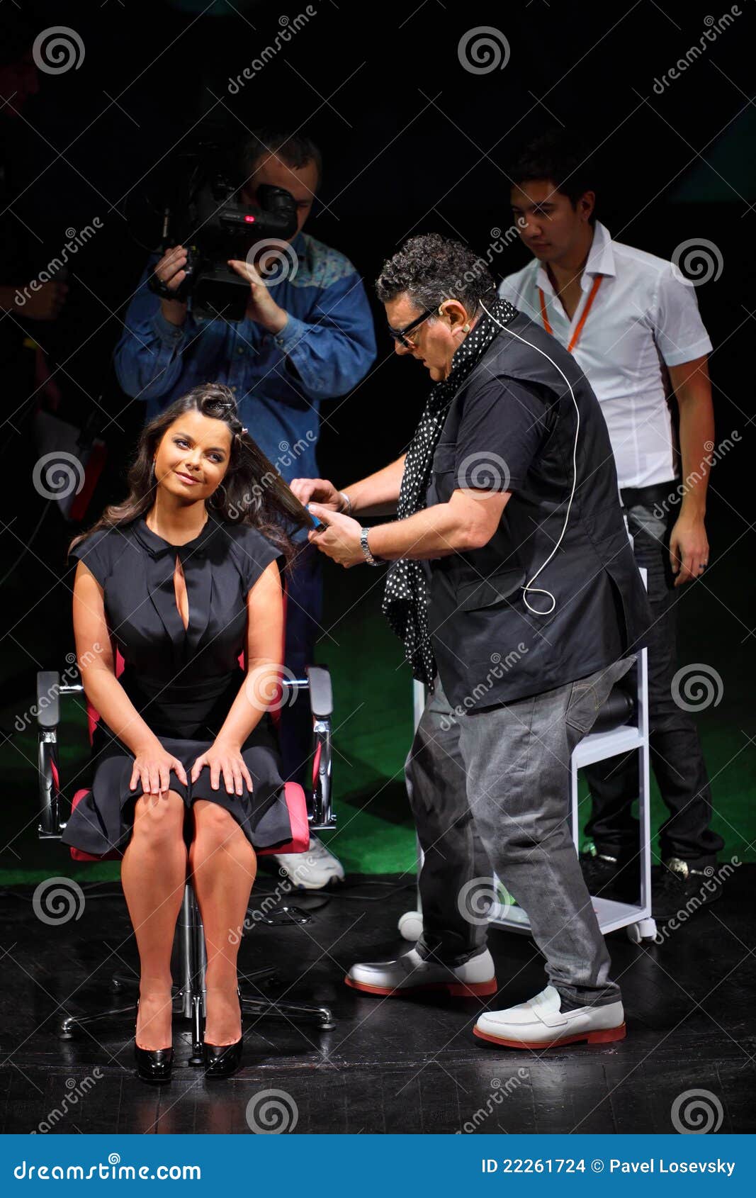 T.Hartley Makes Hairstyle for Natasha Koroleva Editorial Stock Image ...