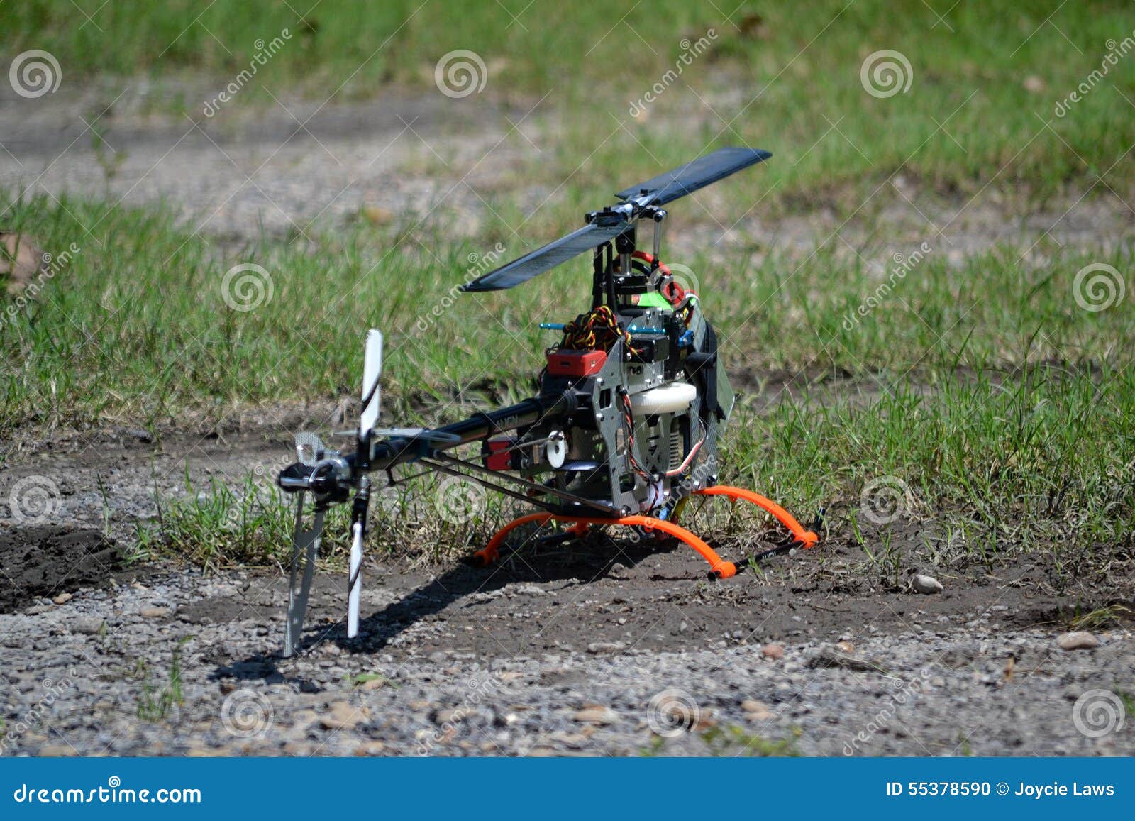 T-Rex 500 Remote Contol Heicopter Editorial Image - Image of radio ...