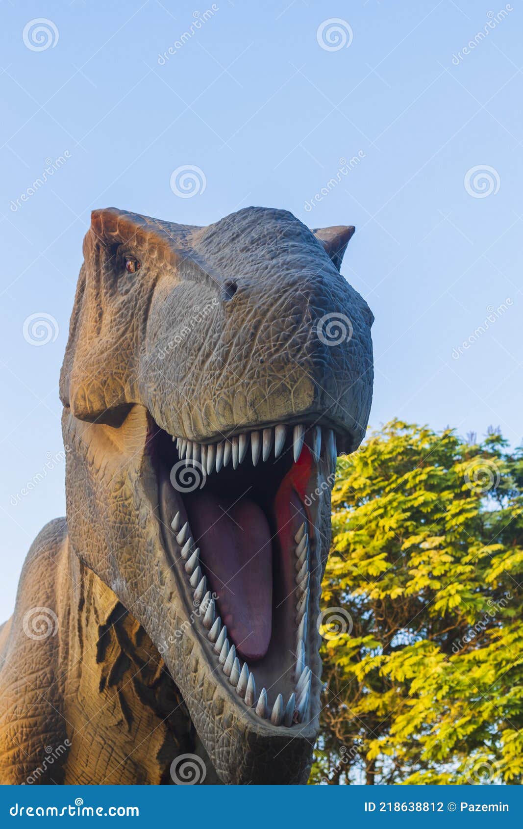 T Rex Replica Exhibit at Dinosaur Park. Outdoor Editorial Photography ...