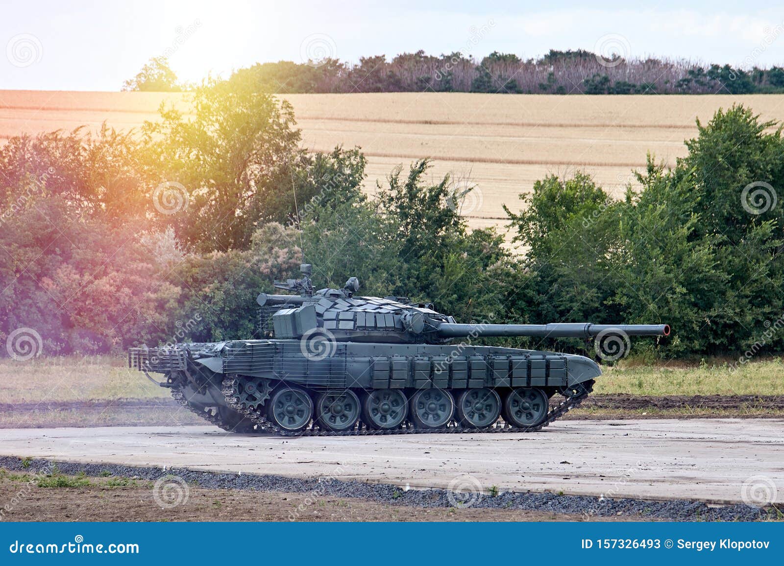 Soviet Medium and Main Tank Stock Image - Image of armor, tanks: 157326493