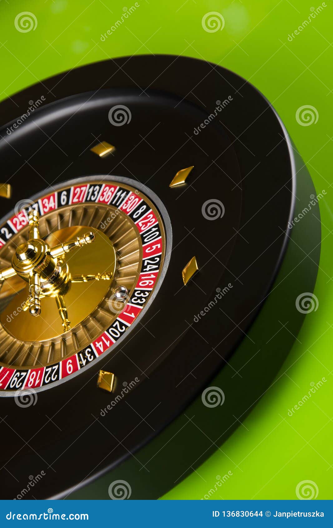 A Tabela De Jogo, Roleta Roda Dentro O Movimento Foto de Stock - Imagem ...