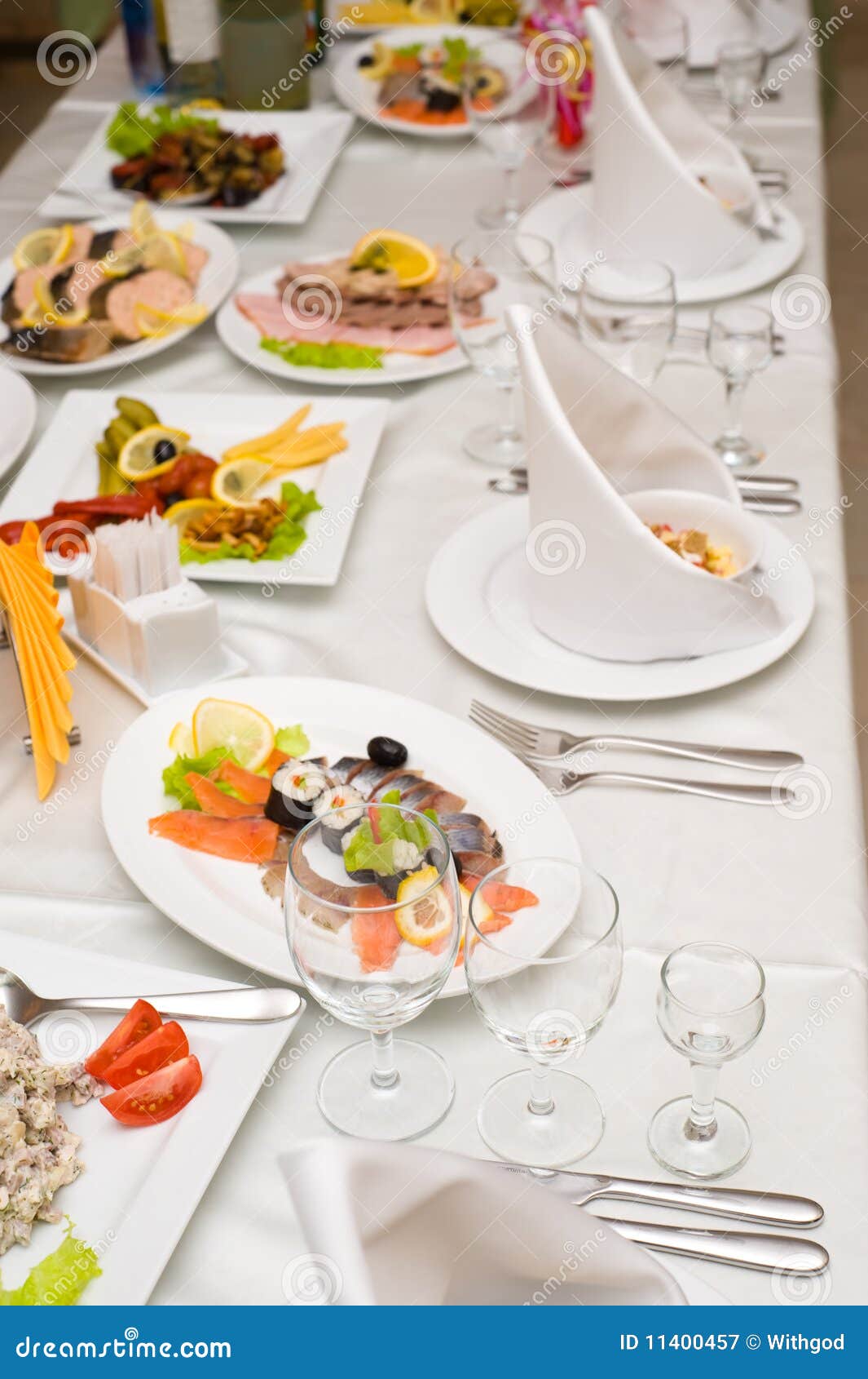 Tabella di banchetto immagine stock. Immagine di alimento - 11400457