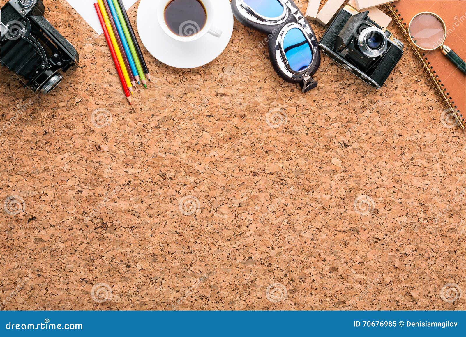 Tabla del corcho imagen de archivo. Imagen de oficina - 70676985