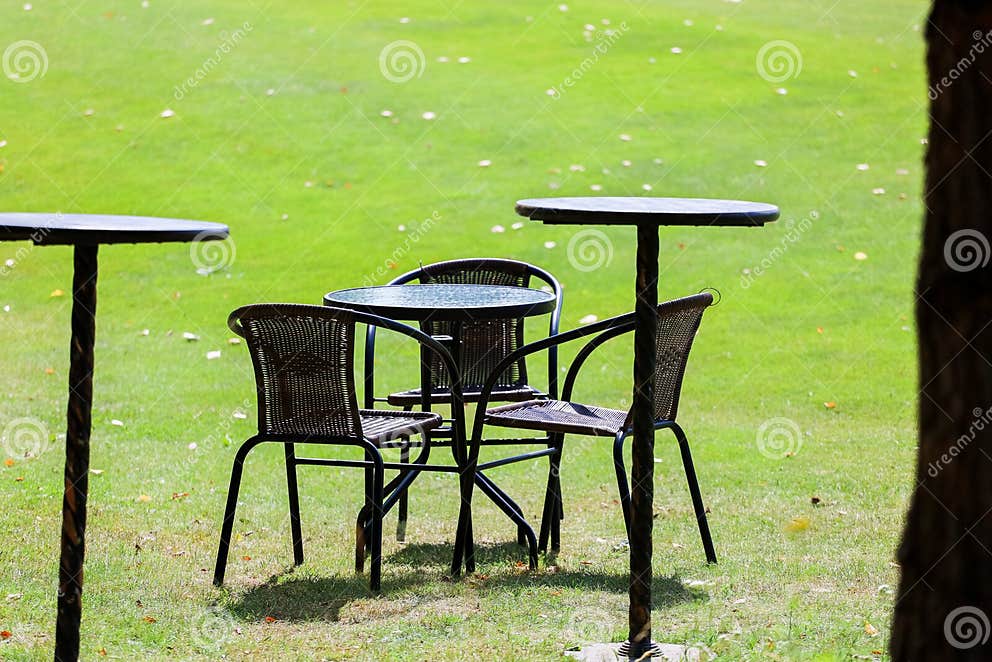 Table and Chairs on the Golf Course Stock Image - Image of golf ...