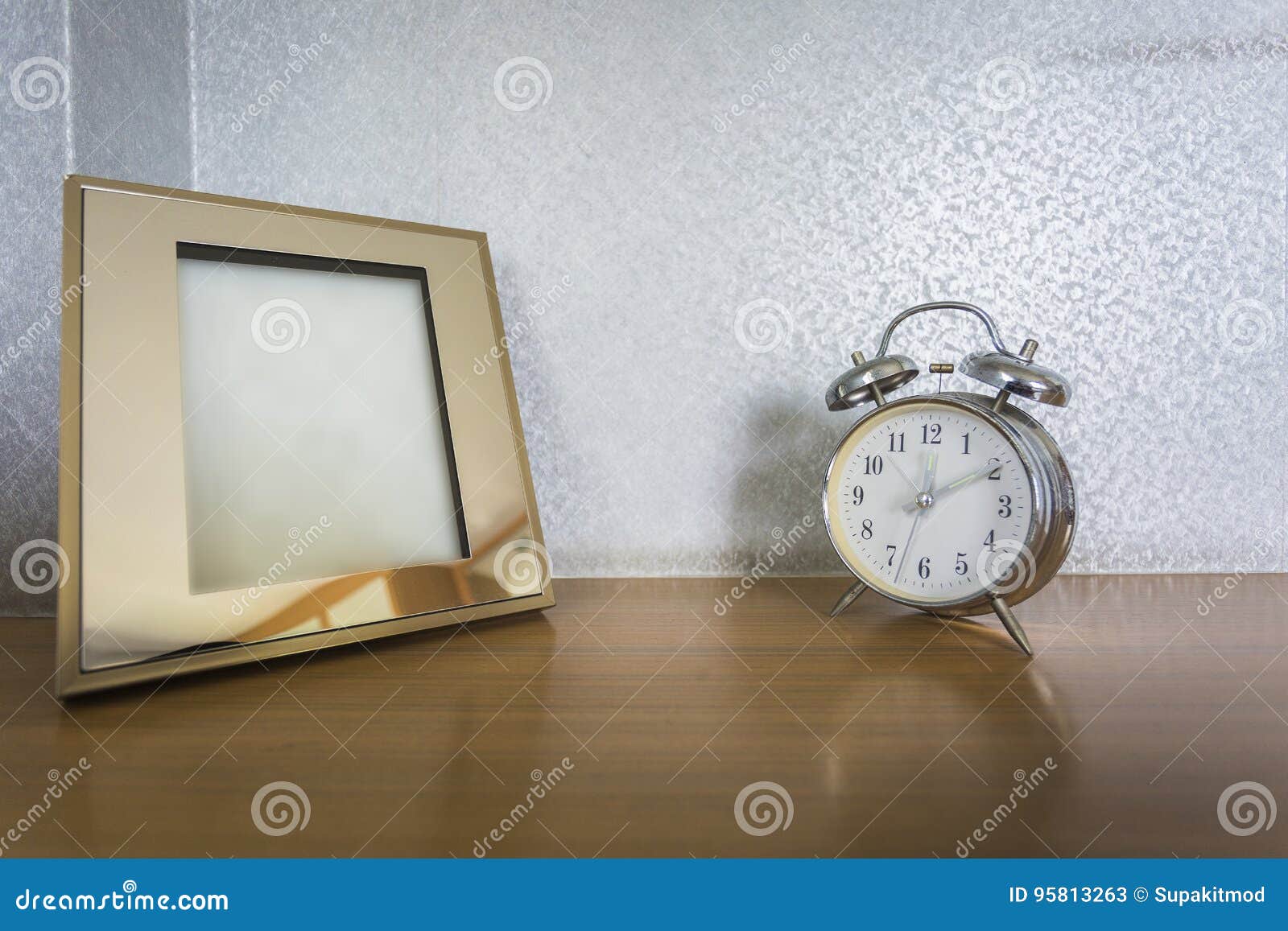 Table Clock with Photo Frame Stock Image - Image of room, tone: 95813263