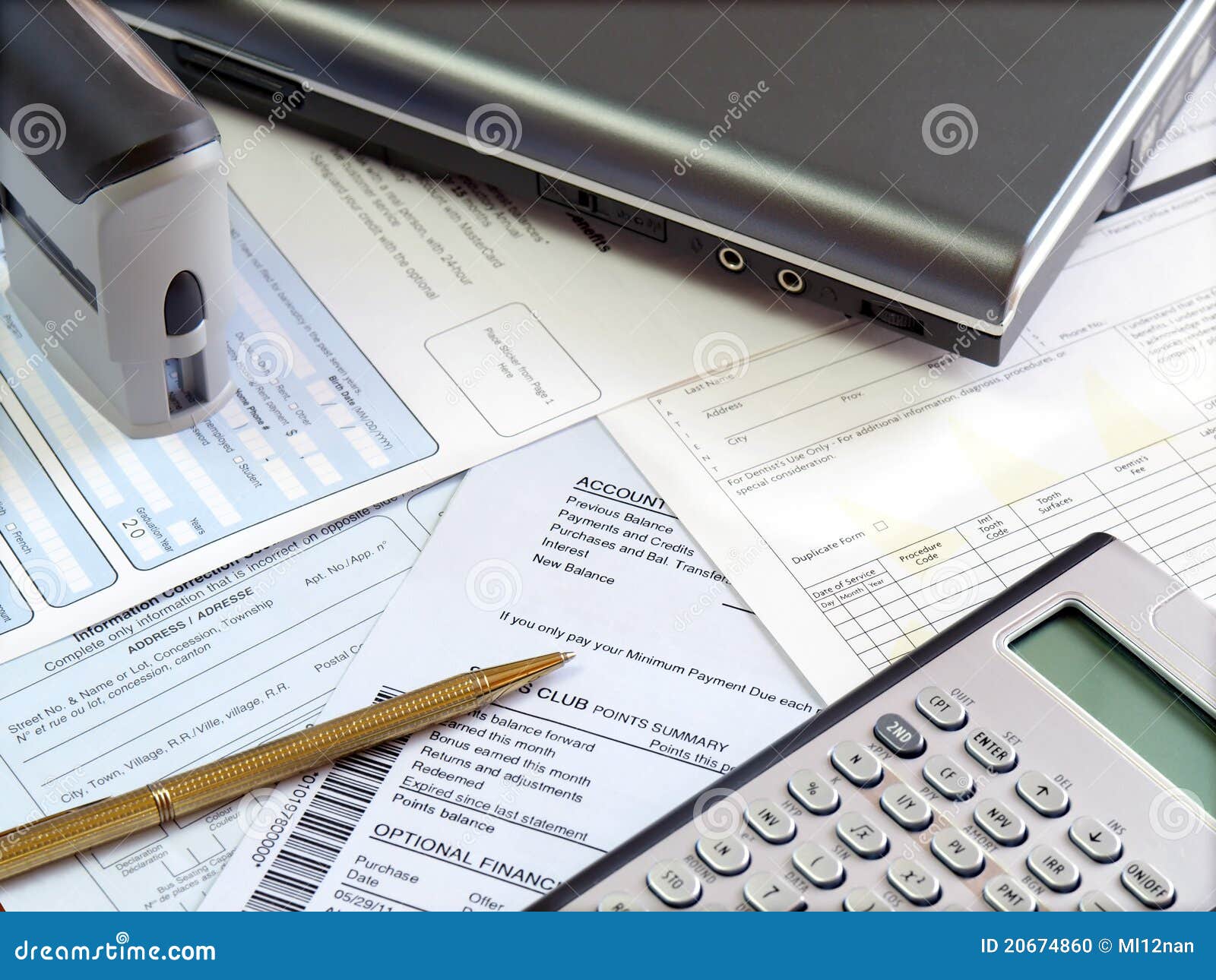 Table de journalisation. photo stock. Image du chiffres - 20674860