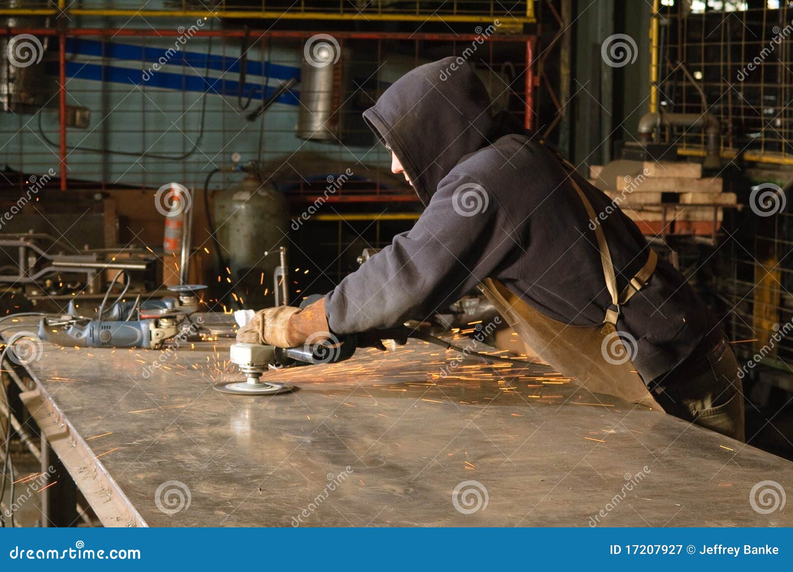 Table De Nettoyage De Forgeron Image stock - Image du outil, tablier ...