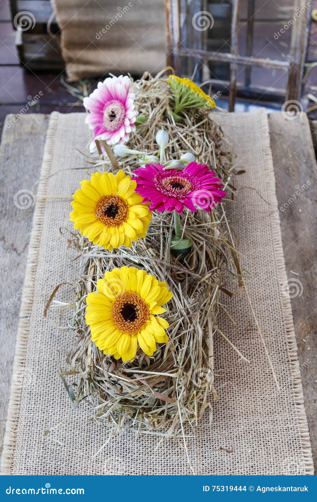 Table Decoration with Hay and Flowers Stock Photo - Image of florist ...