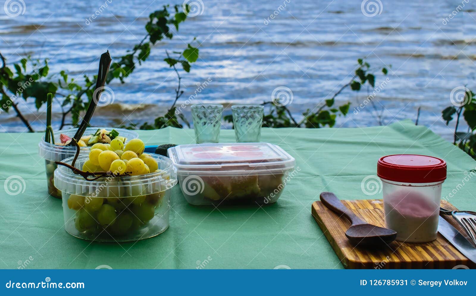 The Table with the Food on the Beach Stock Image - Image of food, rest ...