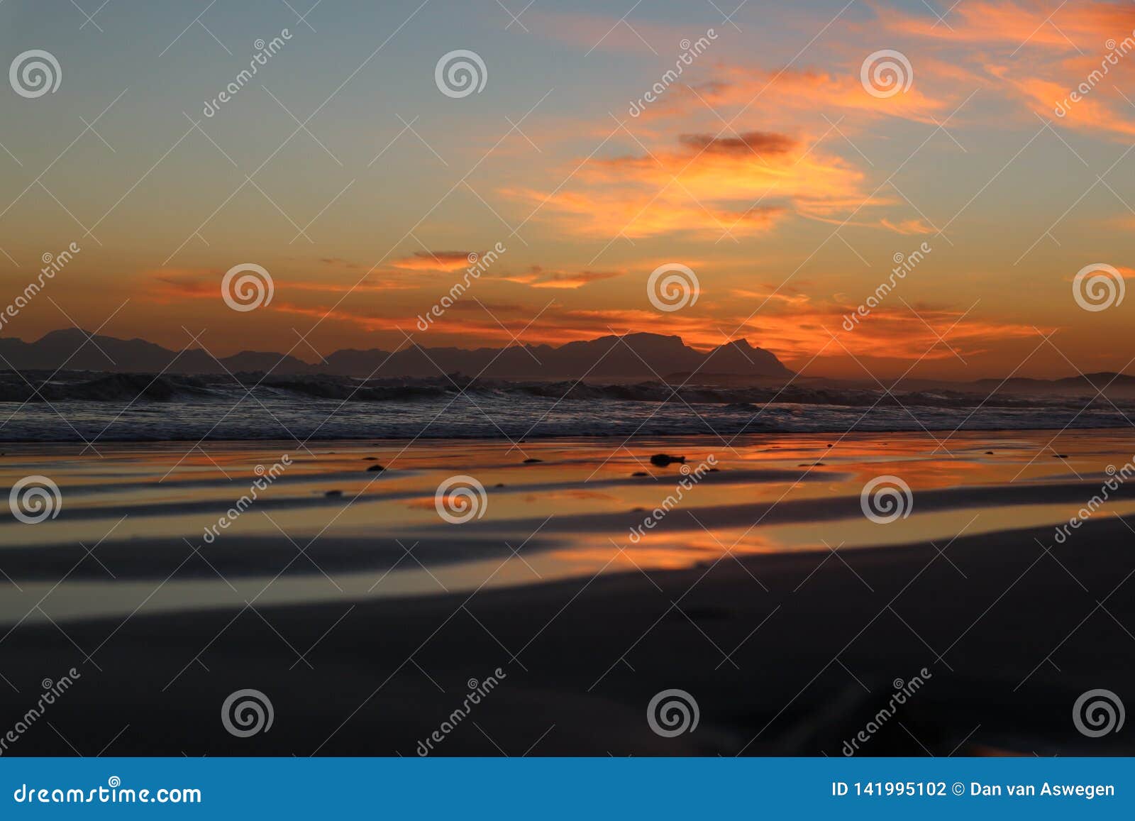 Table Mountain Sunset stock photo. Image of horizon - 141995102