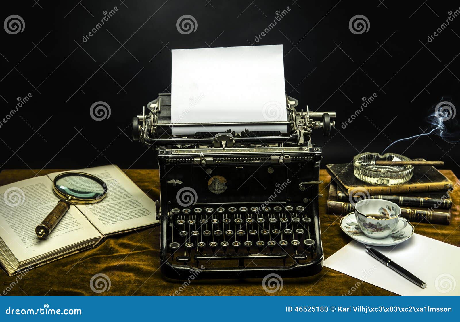 Table with a Old Typewriter Stock Photo - Image of journalism, antique ...