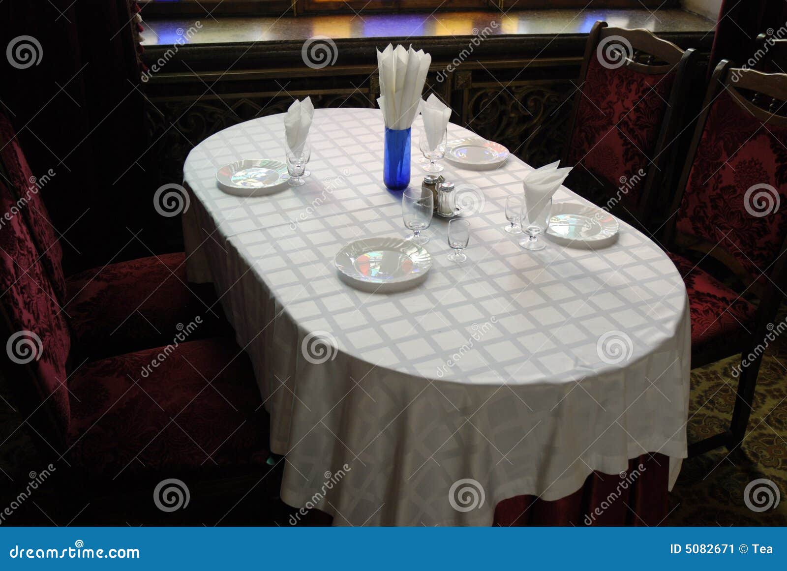 Table at the restaurant stock image. Image of restaurant - 5082671