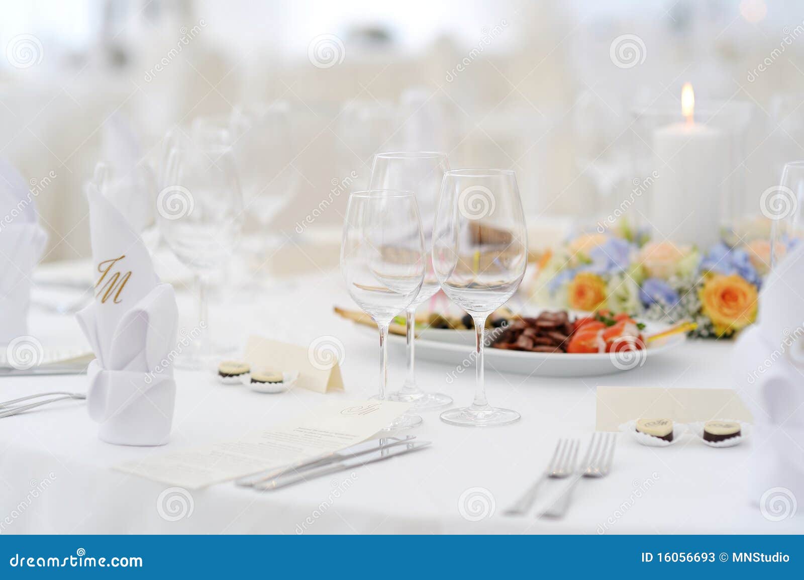 Table Set for an Event Party Stock Image - Image of dishes, event: 16056693