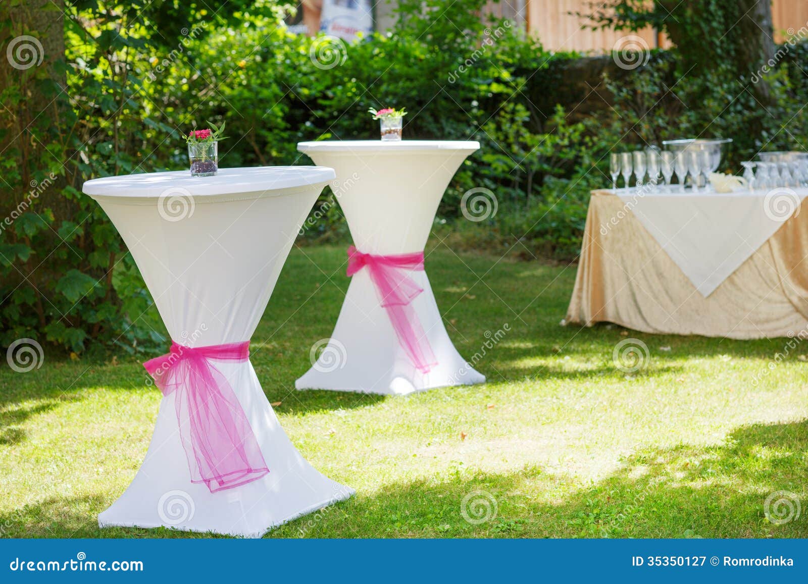 Table Set for Outdoor Summer Wedding or Event Stock Image - Image of ...