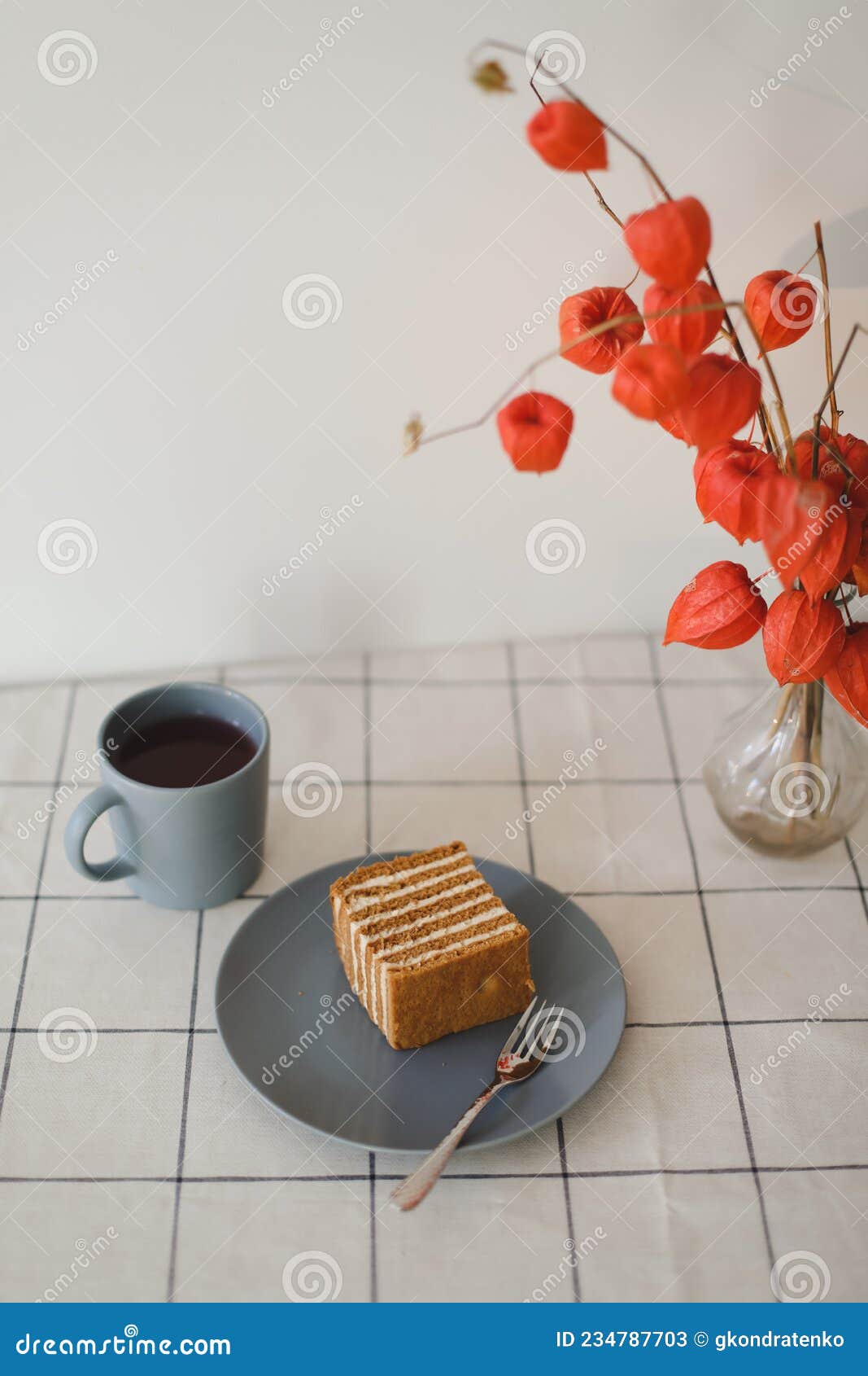 Table Setting for Breakfast with Delicious Cake, Aesthetic Look Stock ...