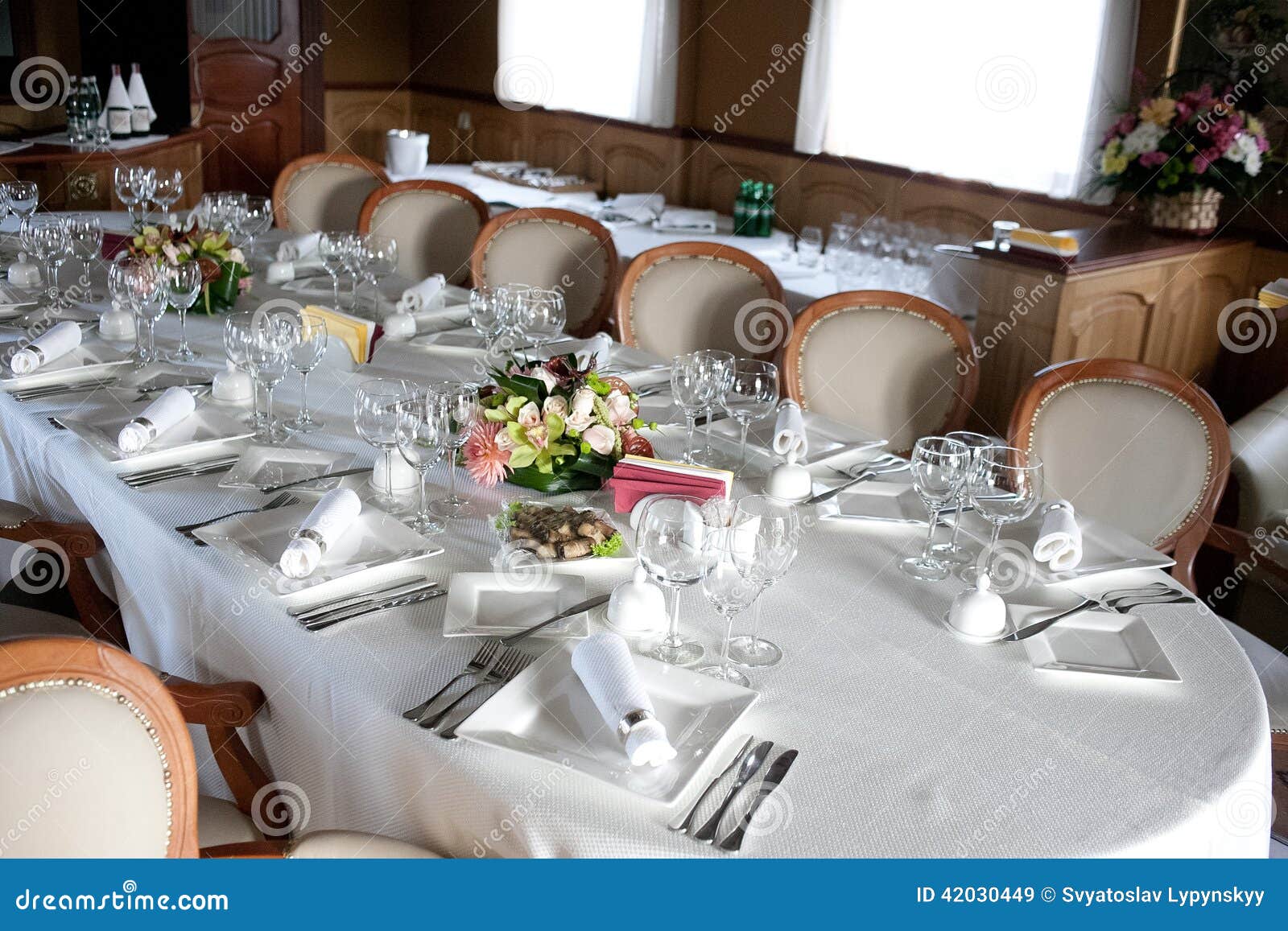 Table Setting before Dinner Stock Image - Image of silver, table: 42030449