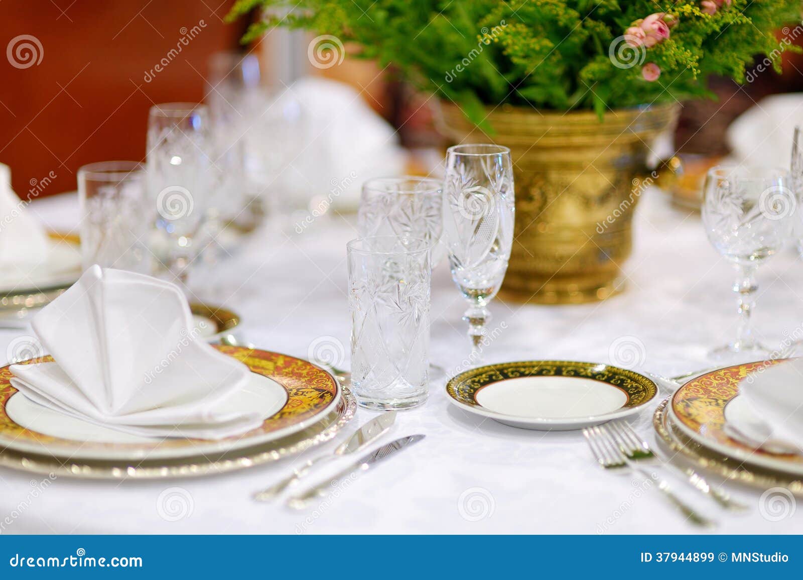 Table Setting for an Event Party Stock Image - Image of glass, ceremony ...